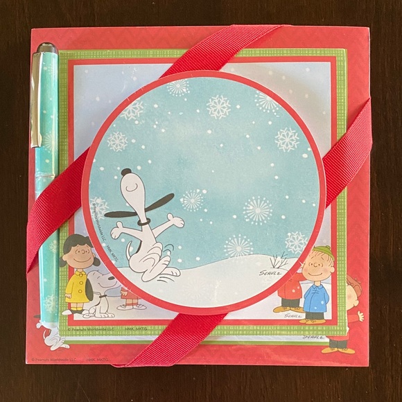 Hallmark | Office | Peanuts Memo Pad Set With Pen | Poshmark
